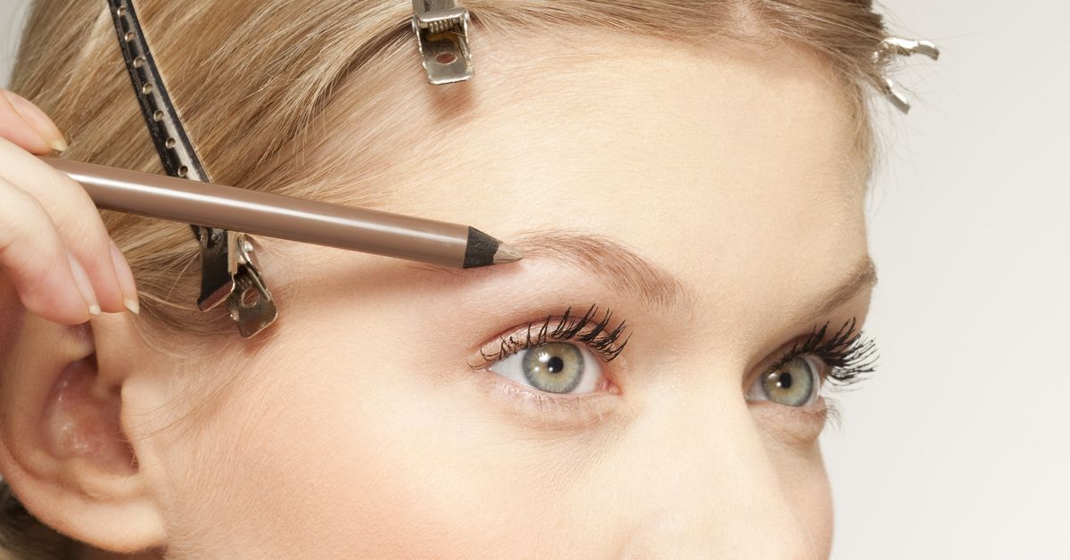 Video-Tutorial: Augenbrauen schminken